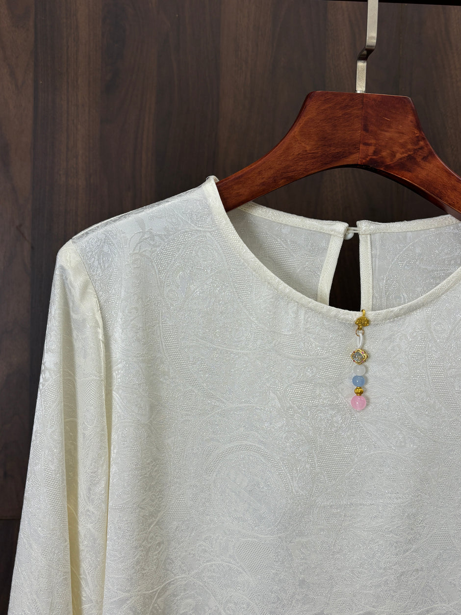 Tops & Blouses – Translation missing: en.general.meta.page